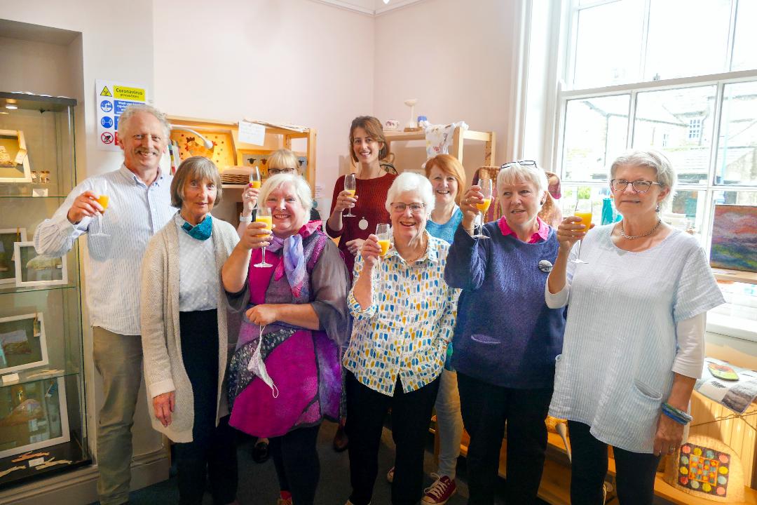 LtoR-Neil-McIntosh-Rachel-Mountain-Sarah-McCourt-Louise-Curnin-Hayley ...